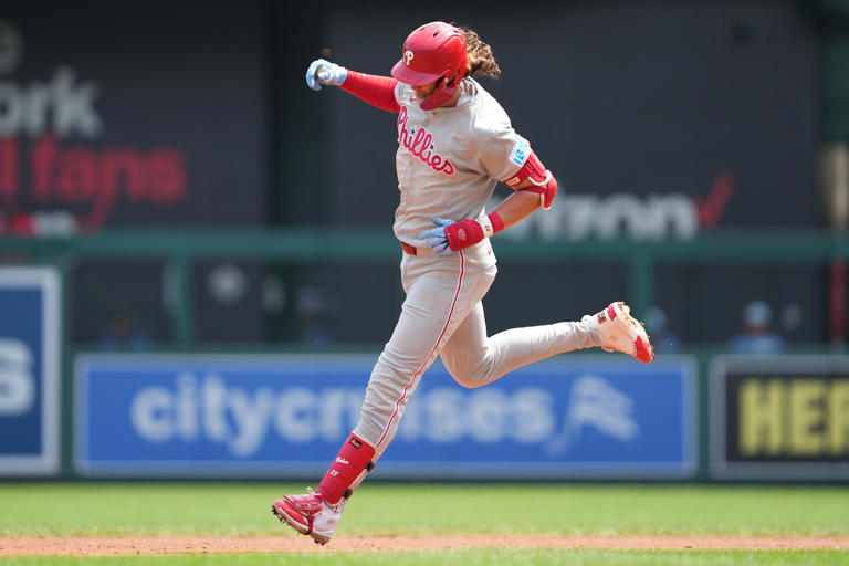 Phillies news: Zack Wheeler, rotation, Kyle Schwarber
