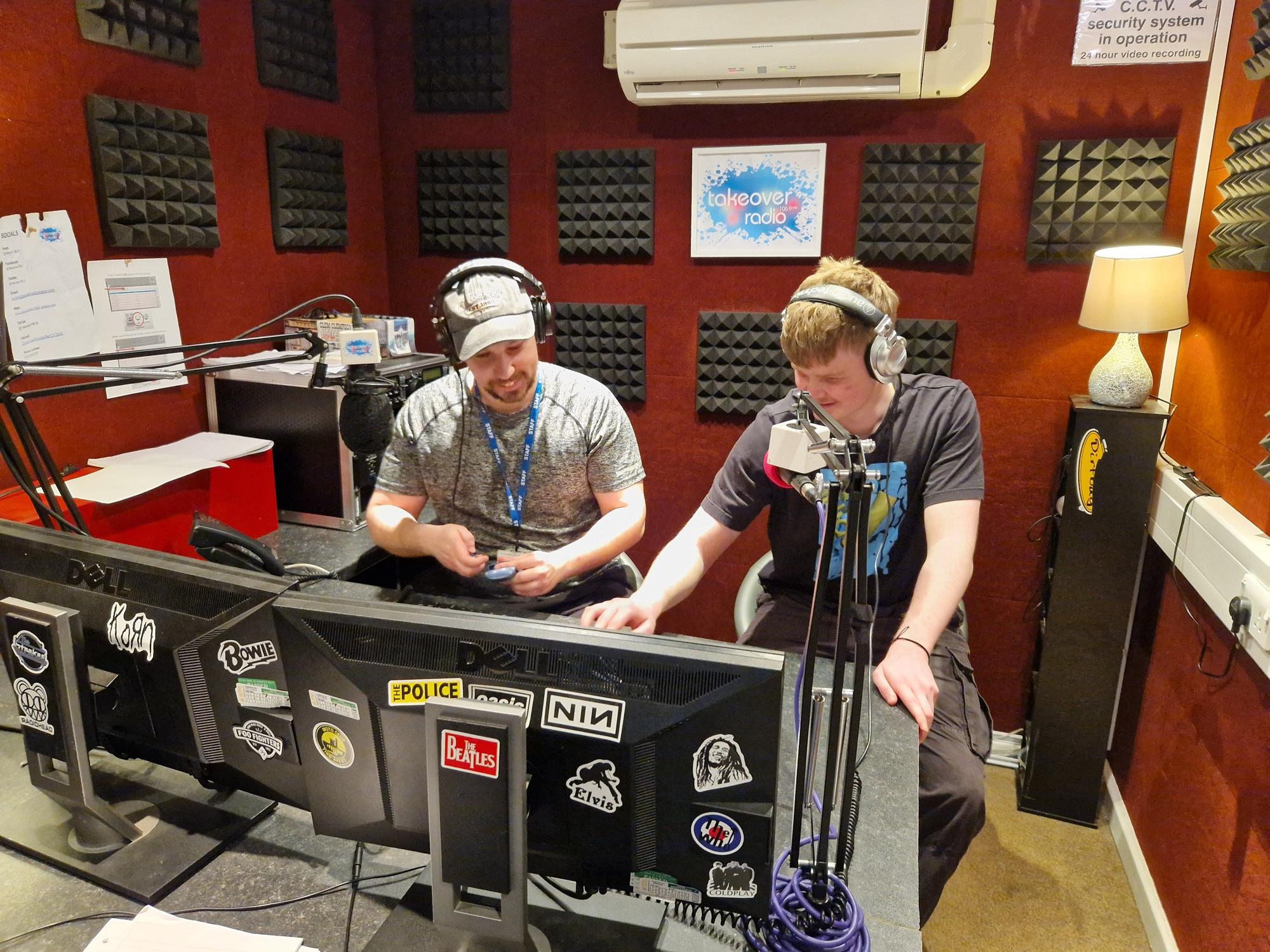 Ashfield's Takeover Radio 106.9FM sponsors new Joke of the Edinburgh ...