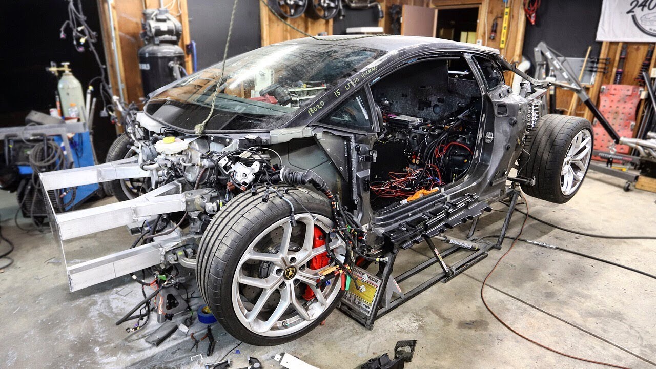 First ever clutch install in a Huracan & we rebuilt the front end!
