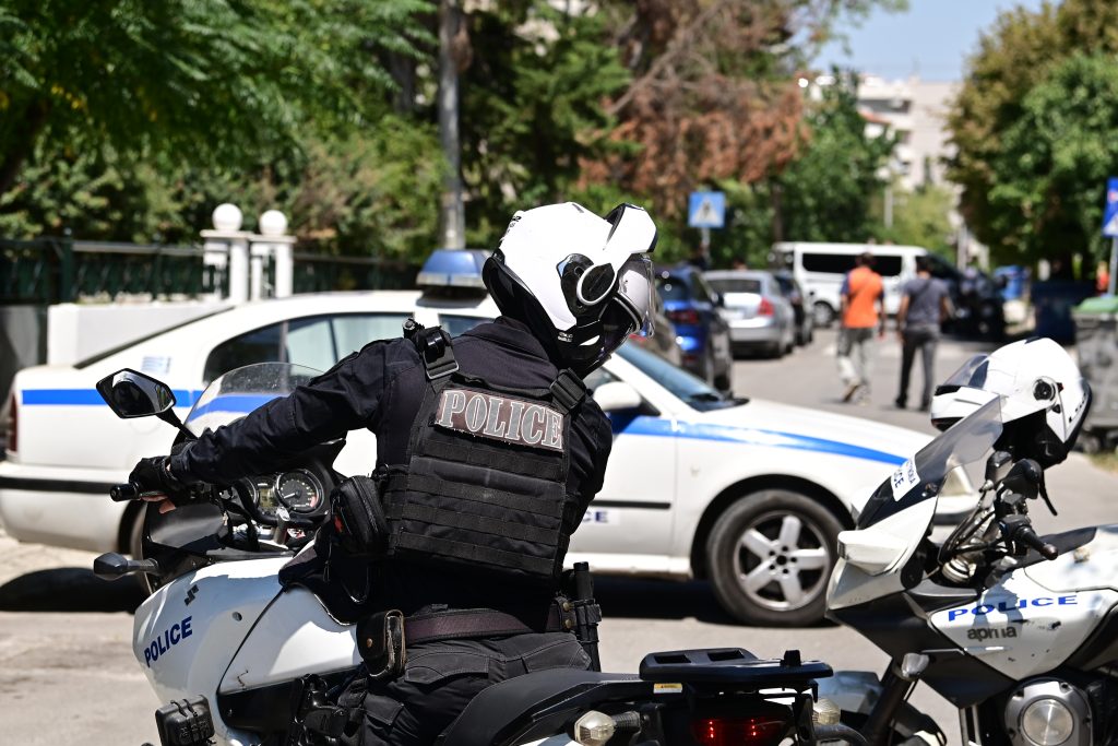 Χαλάνδρι: Τη μαχαίρωνε με μανία και έσπασε το μαχαίρι – Αποτελείωσε την ...