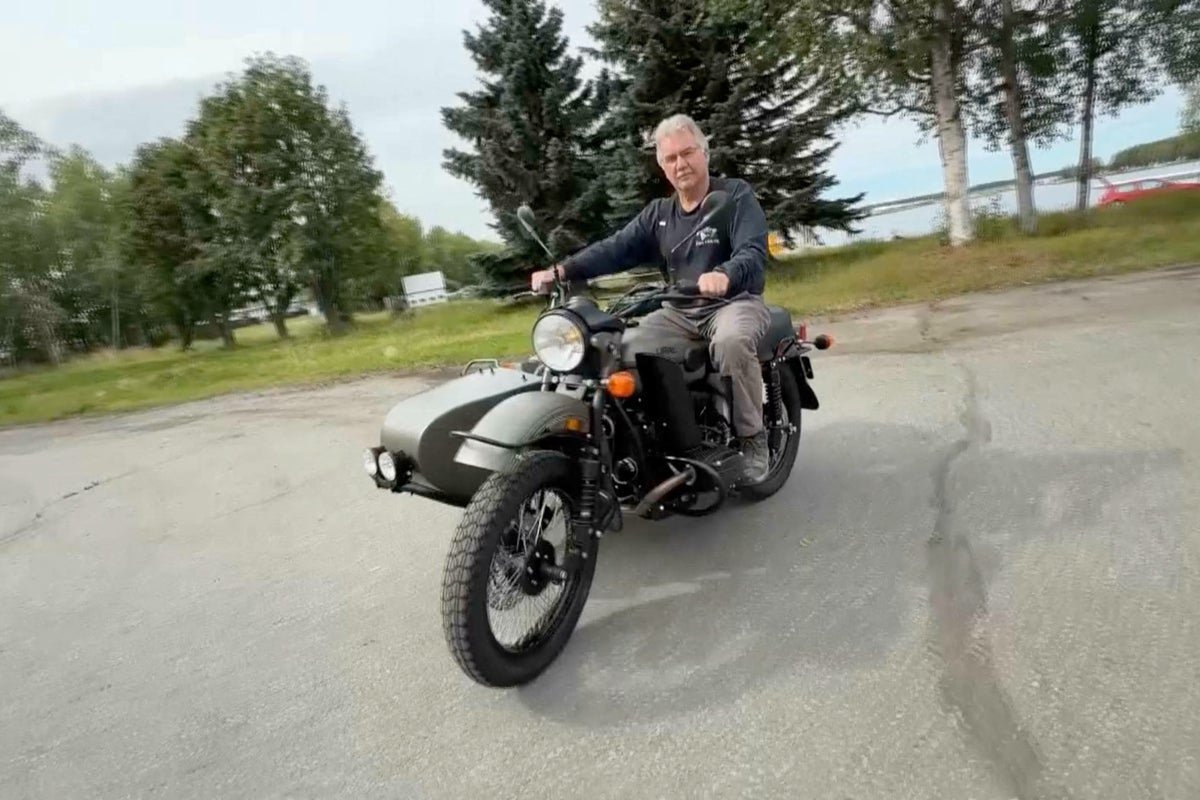 Putin gives Alaskan man new motorcycle during Trump summit