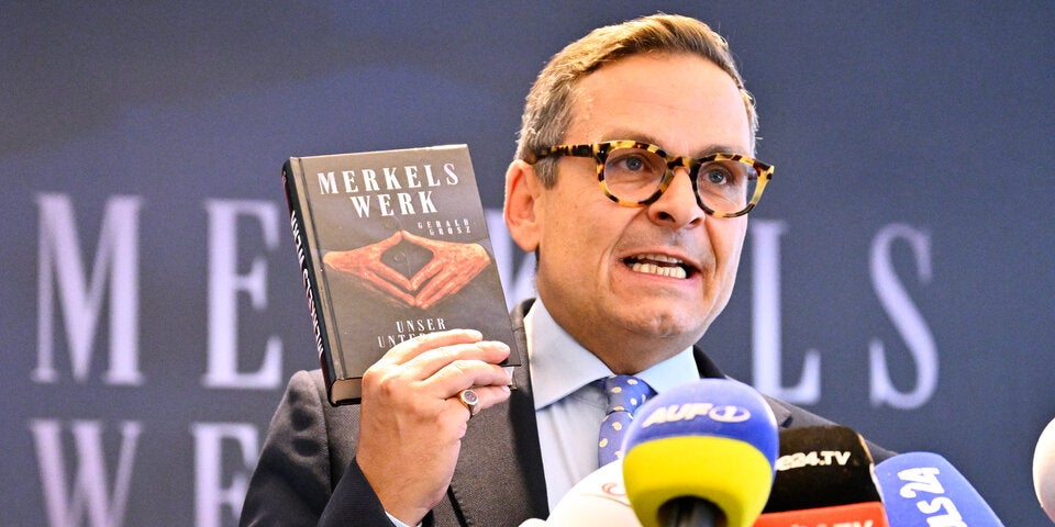 Mit Merkel-Buch: Gerald Grosz wird zum SPIEGEL-Bestseller-Autor