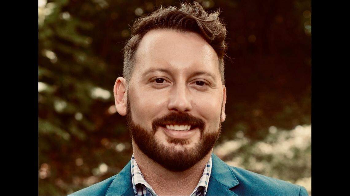 KC Star hires Chiefs insider Pete Sweeney to cover Kansas City's NFL team