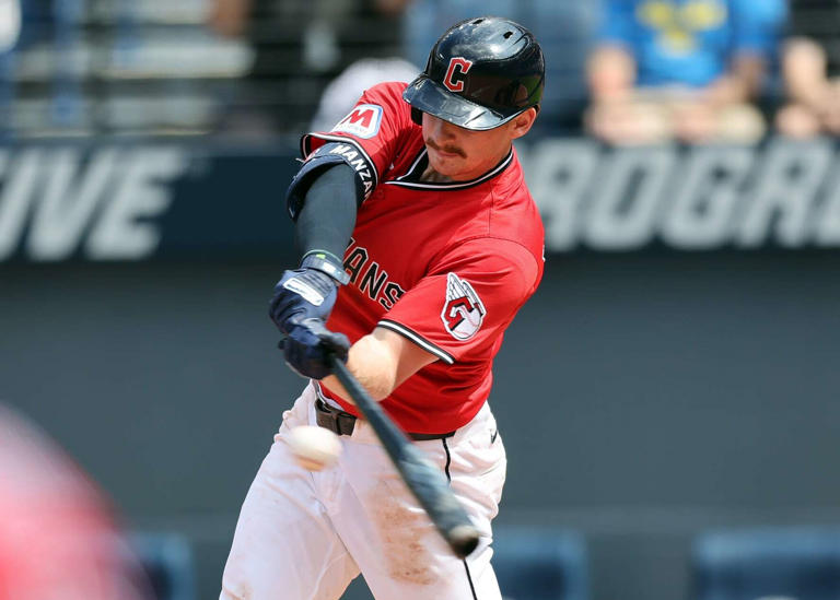 Has Stephen Vogt’s team punched itself out? Guardians breakfast today