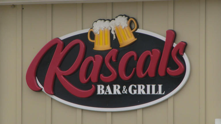 3 arrested after employee shot, killed at South Carolina bar