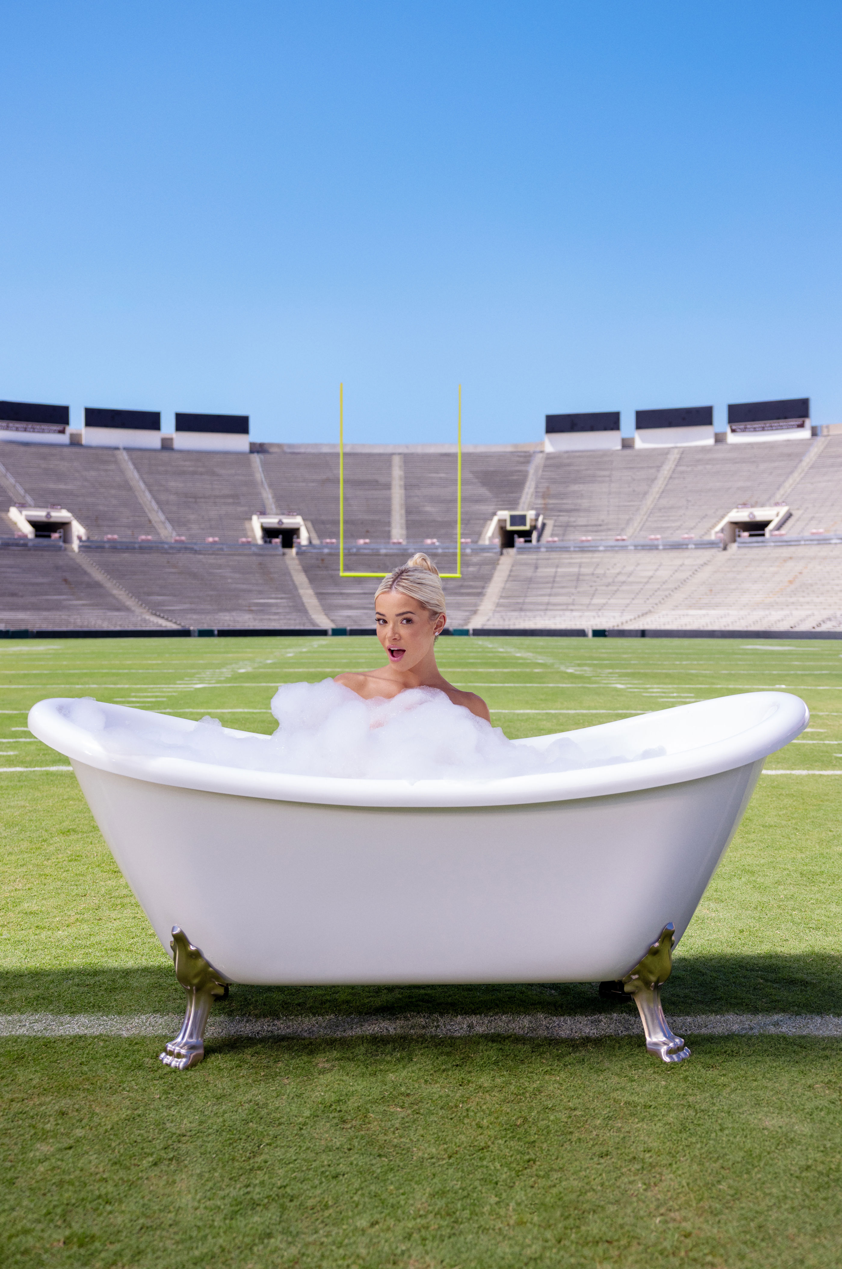 Livvy Dunne Helps Kick Off Football Season With New Fanatics Sportsbook ...
