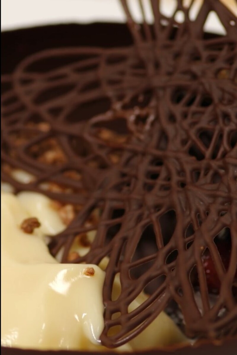 Easy chocolate garnishes and creative dessert ideas