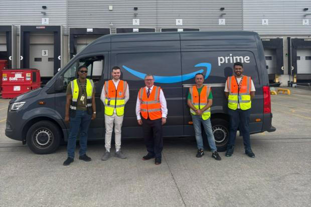 Essex MP praises 'eye-opening' delivery system of Amazon centre in Basildon