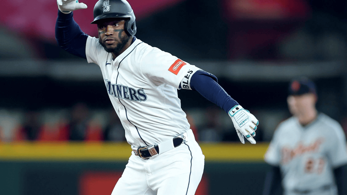 MLB: Victor Robles Sends a Message After His Fiery Outburst in Mariners ...