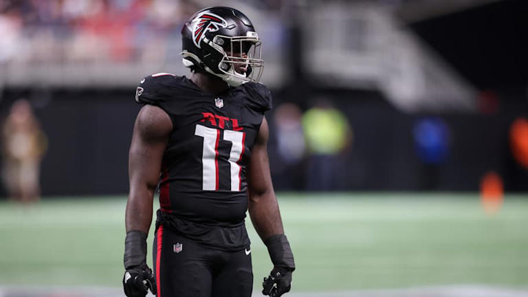 Falcons Update Injury Status of Jalon Walker, Clark Phillips, Others
