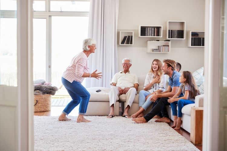 100 Games to Play on a Family Vacation