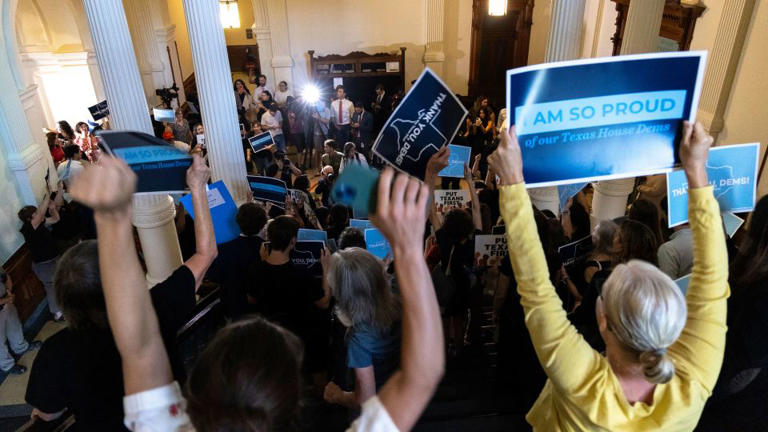 Texas Democrats return to the state as GOP pushes ahead with redistricting