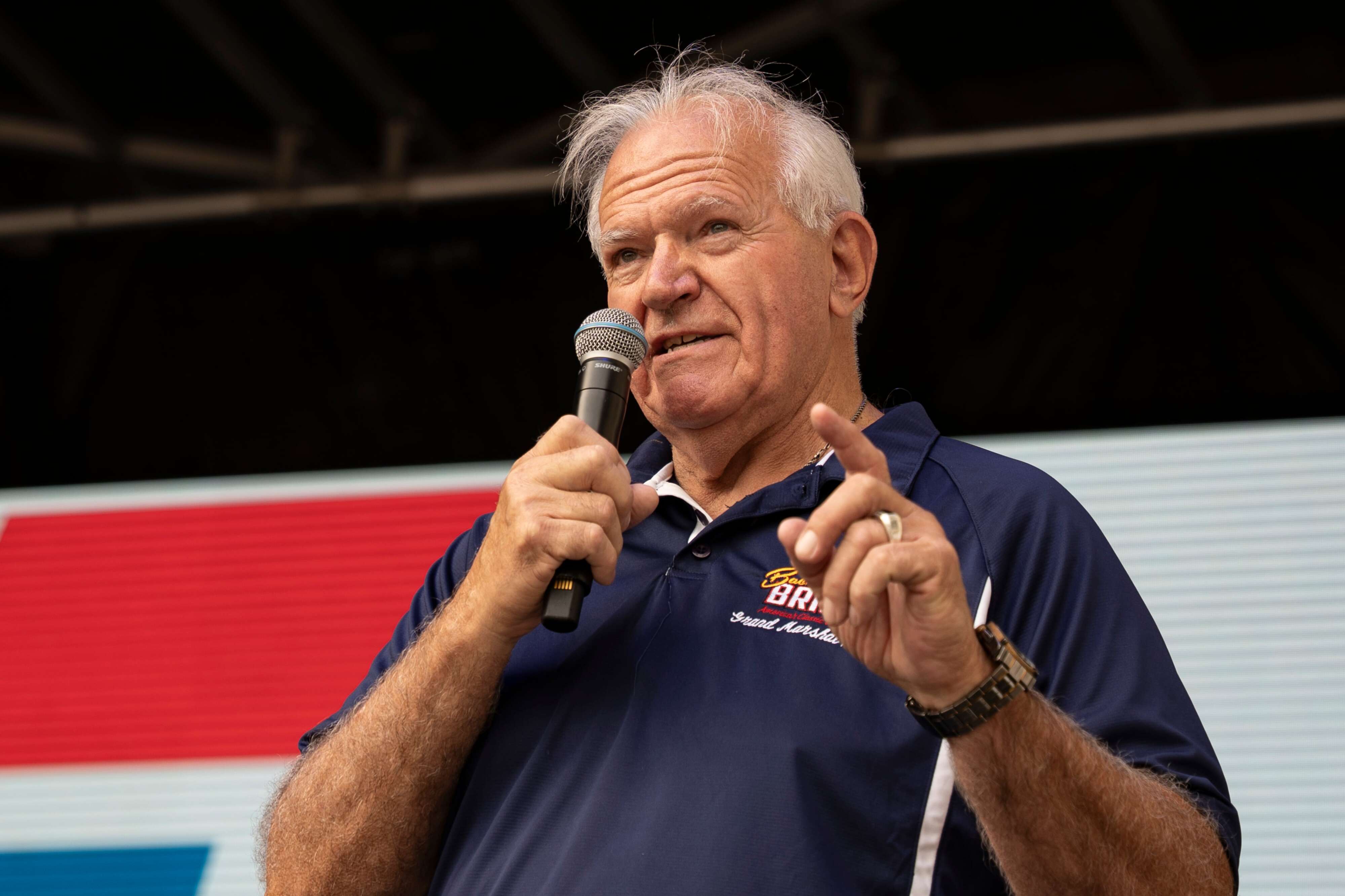 Automotive pioneer statue unveiled at Flint’s Back to the Bricks ...