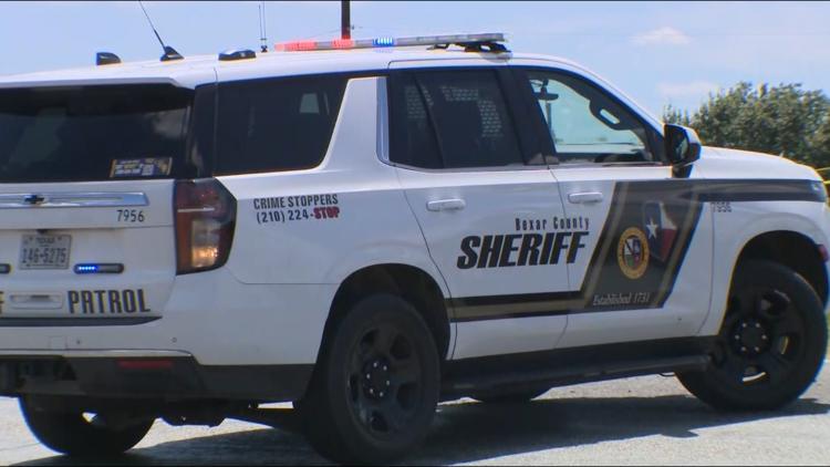 Driver dead after head-on crash on Loop 1604, Bexar County authorities say