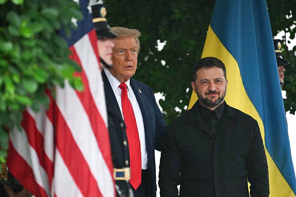 Zelensky arrives at White House for talks with Trump