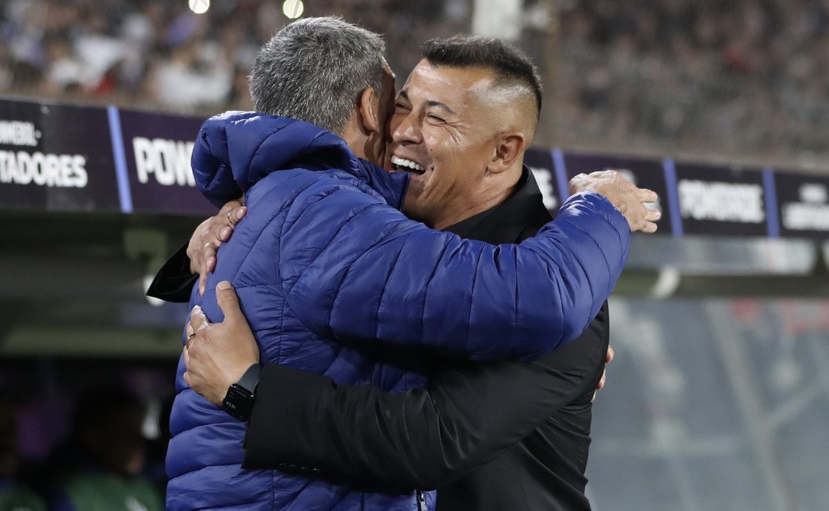“Está en la mesa y le gusta”: revelan el técnico que quiere Aníbal Mosa ...