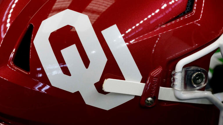 Oklahoma hires Roger Denny to replace longtime AD Castiglione