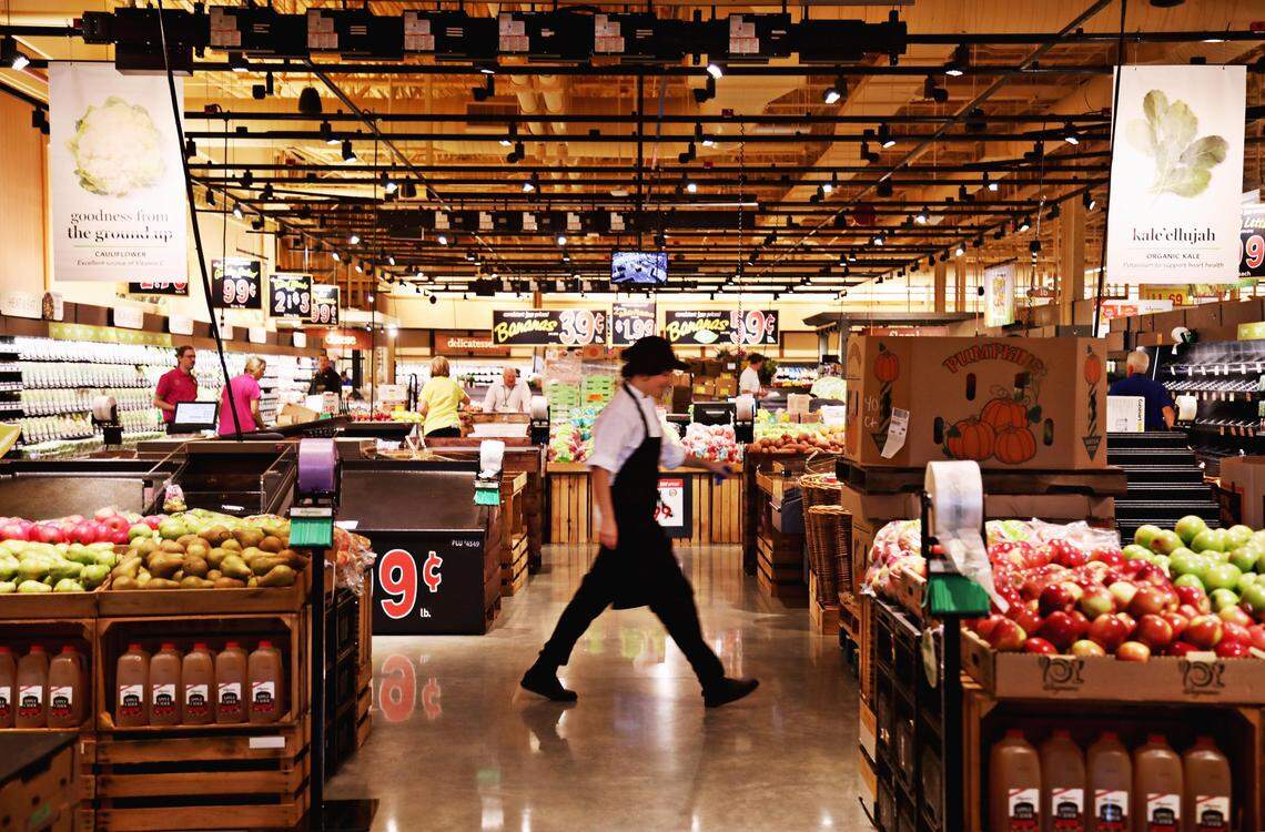 Which Triangle grocery stores are open New Year's Eve and Day? A list