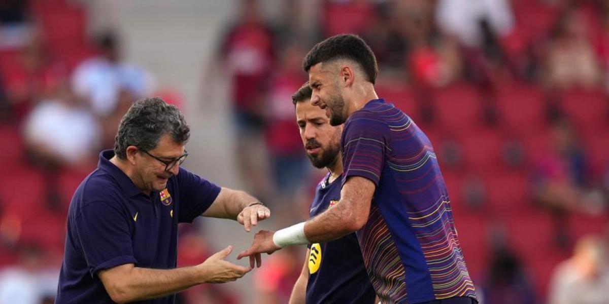 Así le recolocó el Dr. Pruna el dedo a Joan Garcia antes del partido