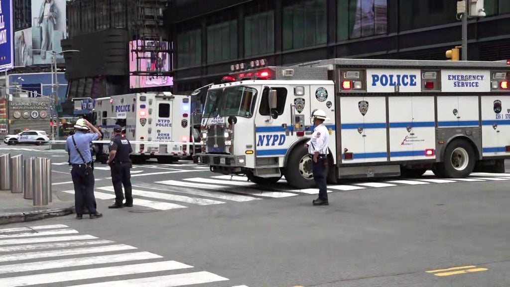 NYC man facing charges after Times Square bomb threat, police say