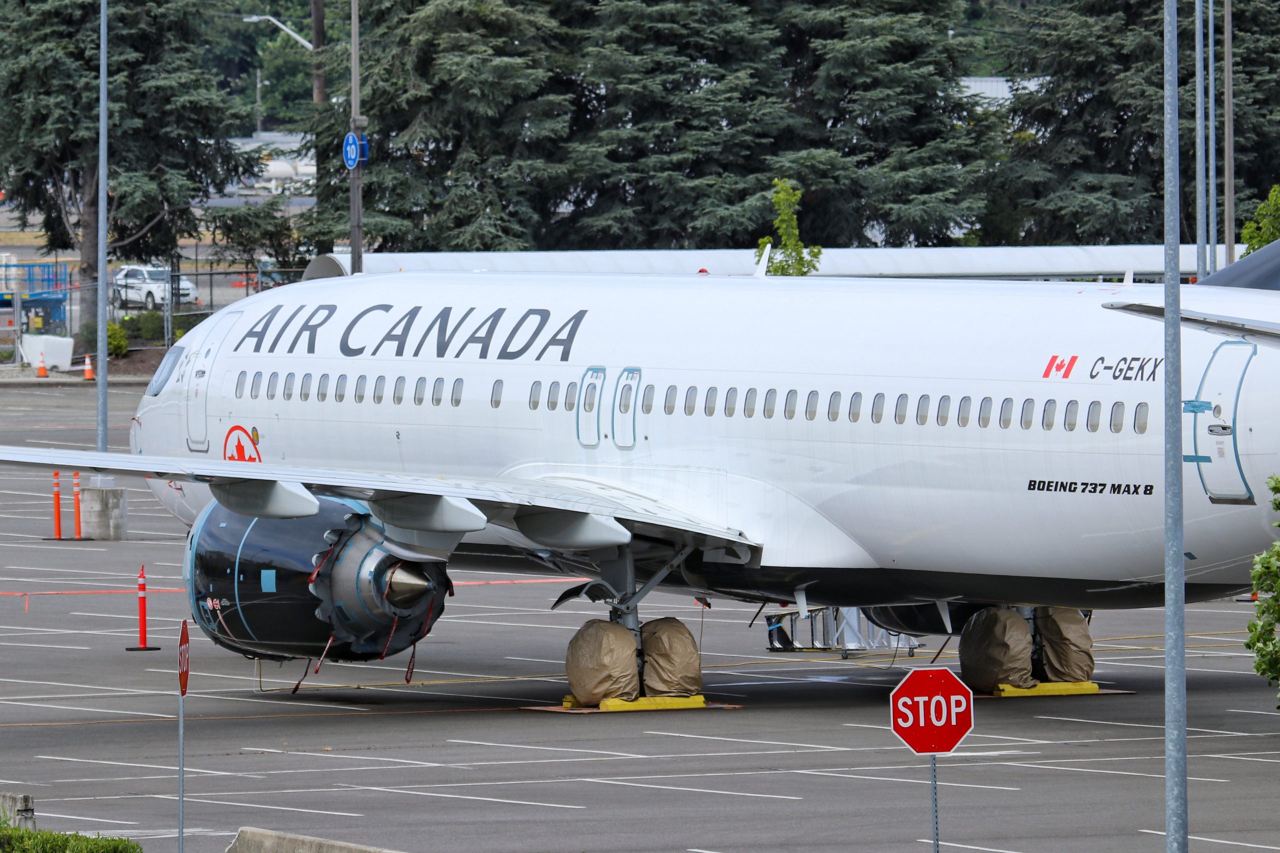 Air Canada Flight Attendants Ignore Federal Back-to-Work Order
