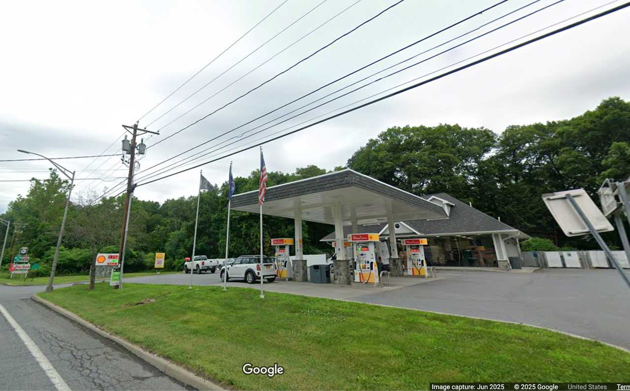 Deputies Catch Suspect In Act In Burglary At Dutchess County Gas Station