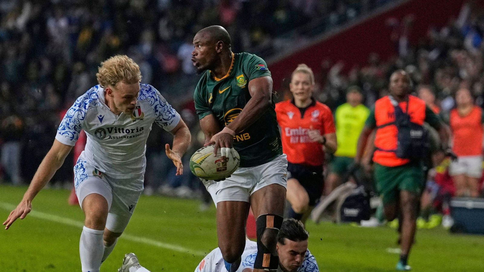 Springboks call in double World Cup winner as key duo leave camp
