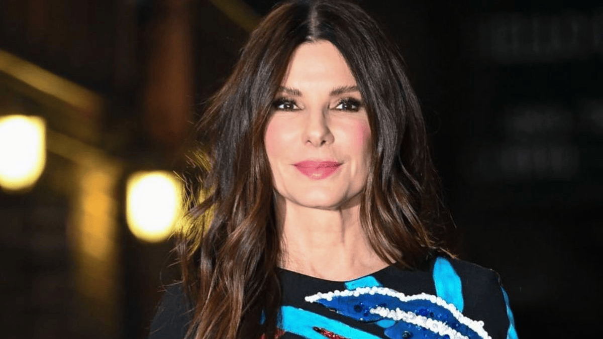 Cómo lucir joven, moderna y espectacular a los 60 años como Sandra Bullock