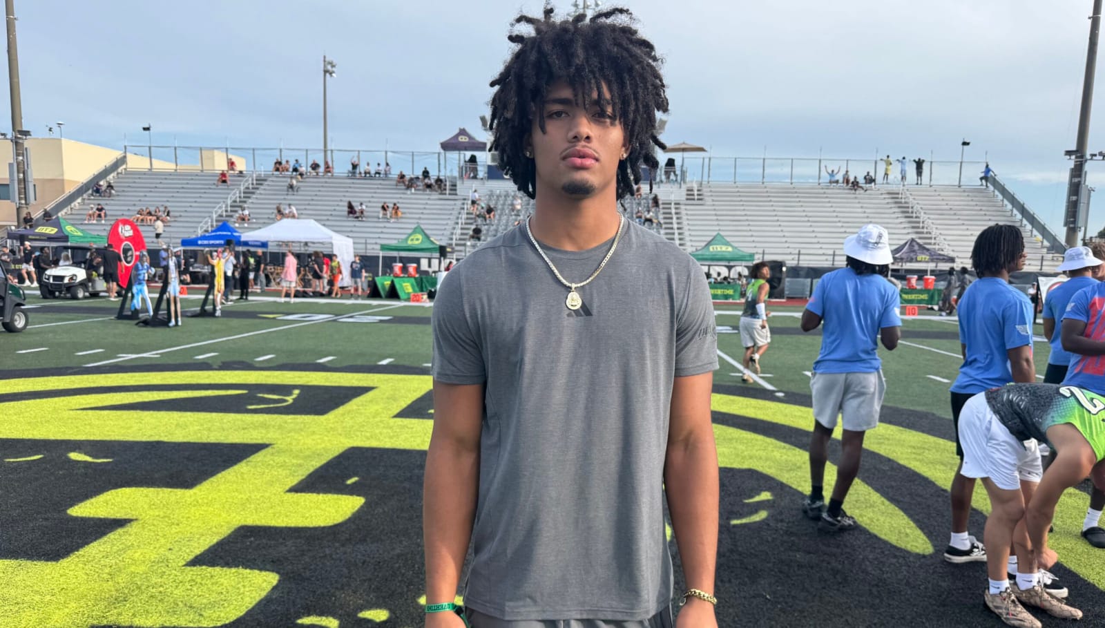 WR Brysen Wright debuts as No. 1 in Rivals 2028 Top 100