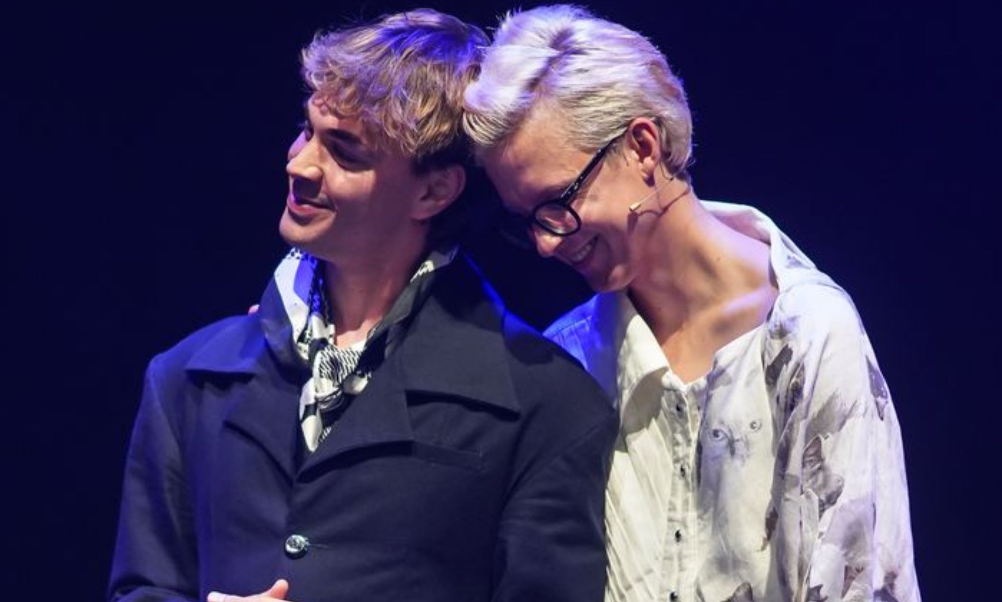 Queer couple marry on stage during Edinburgh Fringe performance