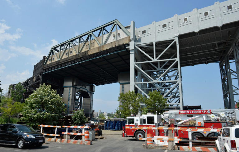 Tallest subway platform in NYC among 60 stations set to finally get ...