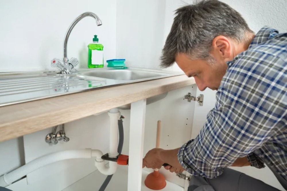 15 Essential Plumbing Maintenance Tips For Homeowners