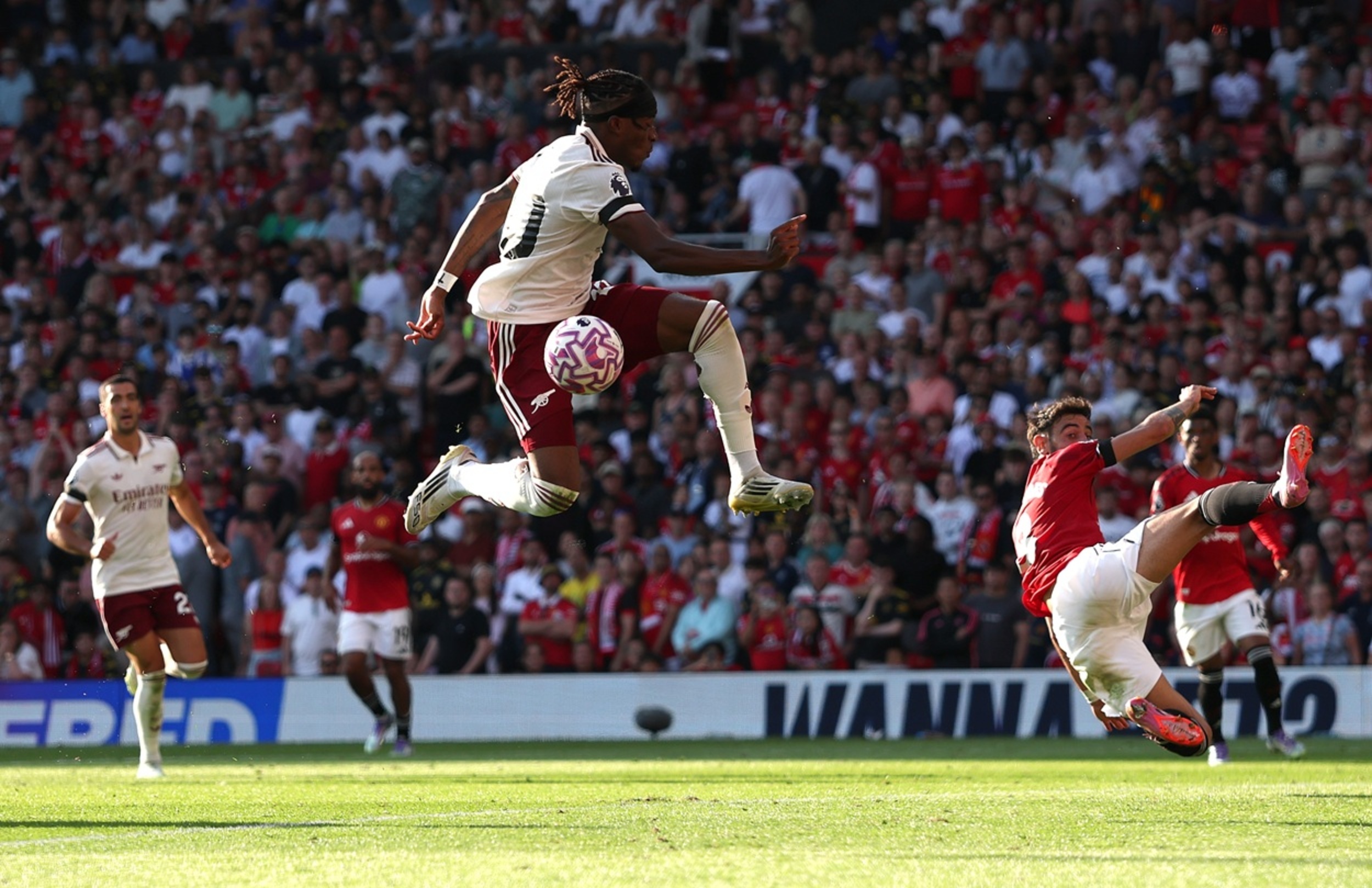 Arsenal vs Liverpool: Carragher points to key weakness before Anfield ...