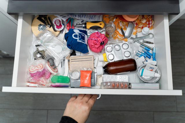 5 Things You Should Never Keep in Your Kitchen Cabinets, According to ...
