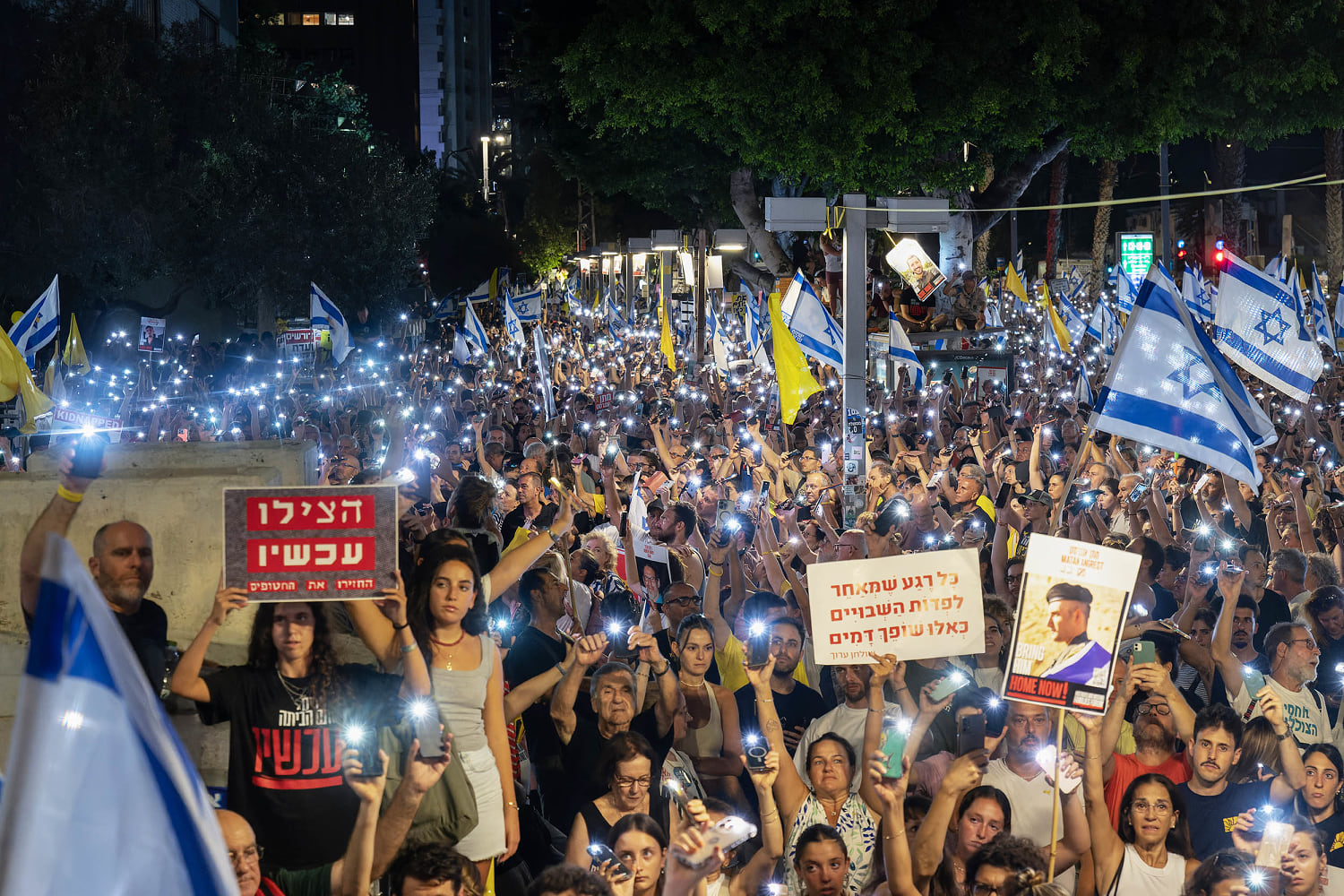 Hundreds of thousands protest Gaza war as frustration grows in Israel ...
