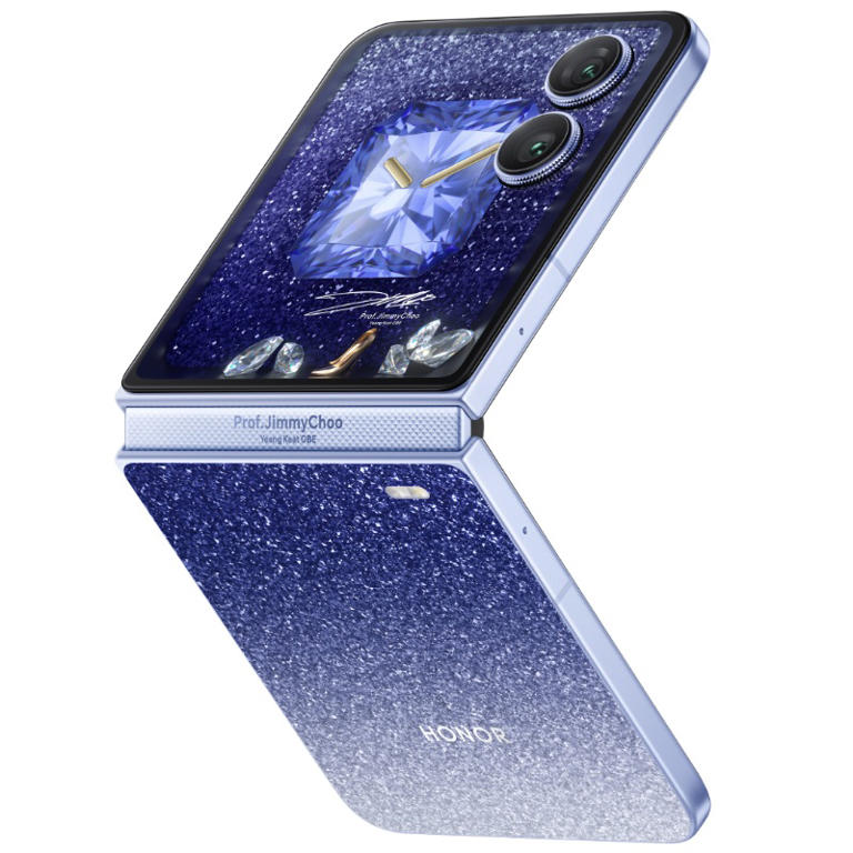 200MP Flip Phone Camera Is Finally Here On Honor's Foldable
