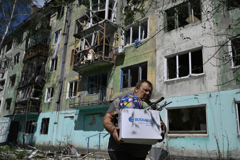 Putin claims Ukraine should give up Donetsk because Russia will conquer ...