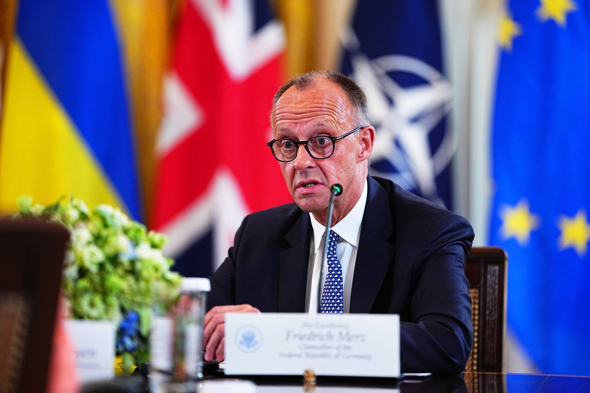 Ukraine-Gipfel in Washington: Merz und Trump zuversichtlich – Macron ...