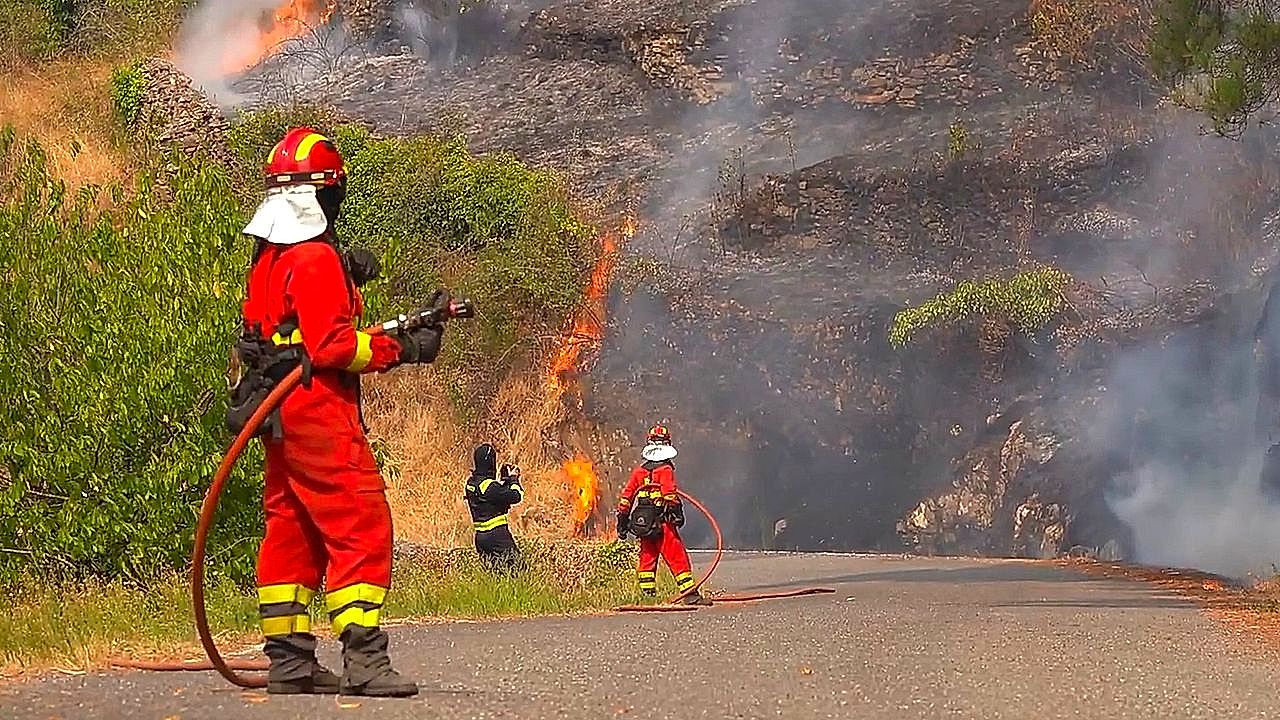 Spain battles raging wildfires as over 284,171 acres burn