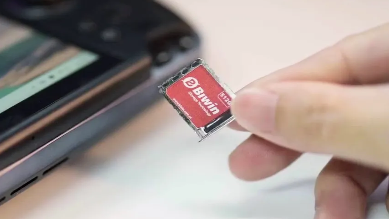 China’s tiniest SSD can sit on your index finger, yet holds terabytes ...