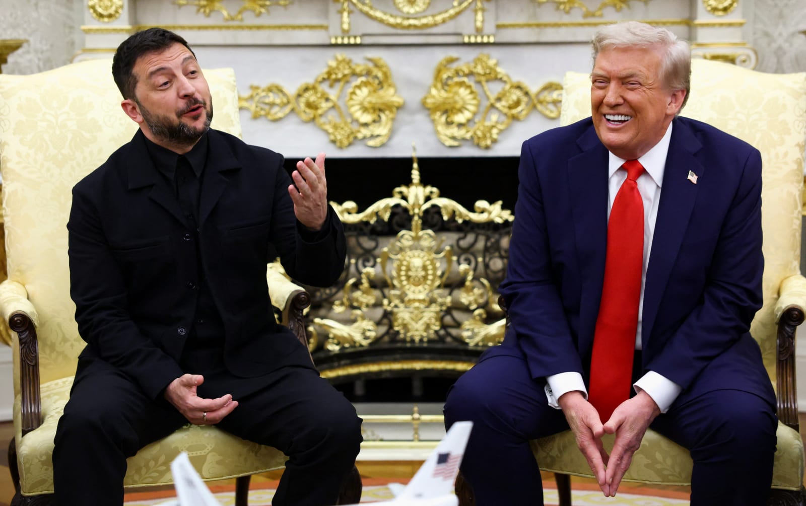 White House appears to hide Trump's swollen ankles during meeting with ...