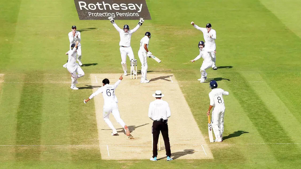 Revealed! The legend who taught Shoaib Bashir the ball that floored ...