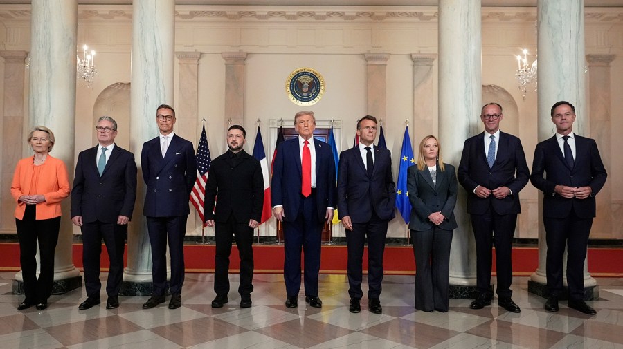 Russia-Ukraine peace deal details elusive after Trump hosts European ...