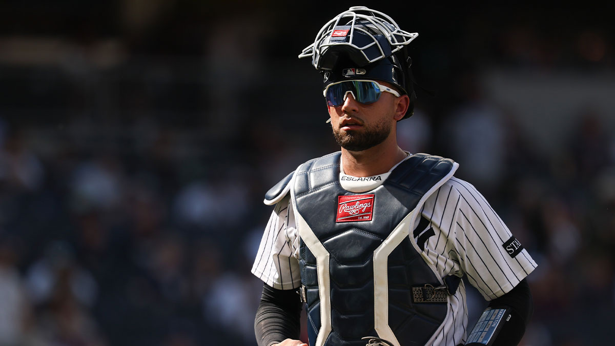 Yankees make roster move as playoff race heats up