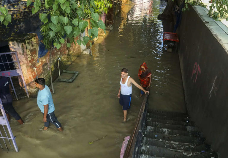 Delhi on high alert as Yamuna crosses danger mark for first time this monsoon; evacuation on ...