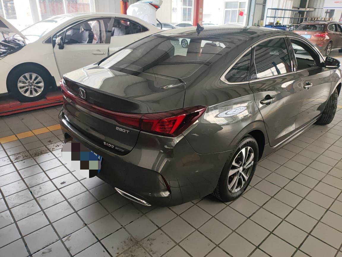 长安 逸动 2023款 畅享版 PLUS 蓝鲸NE 1.4T GDI DCT尊贵版实拍图