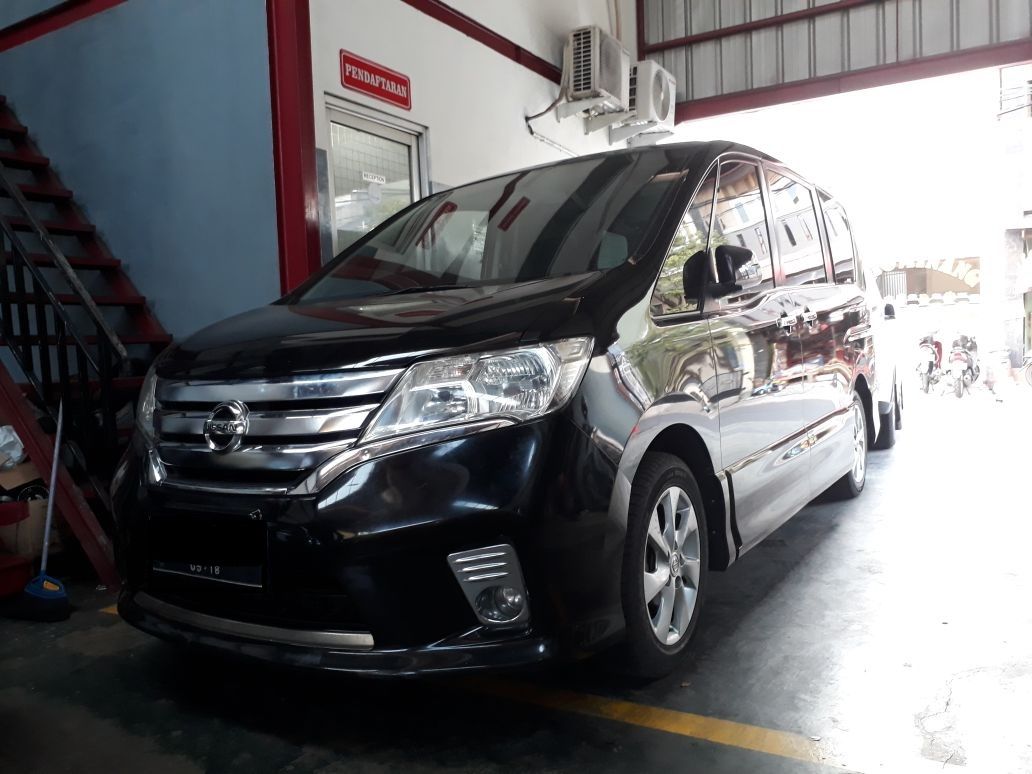 Kabin Lebih Luas Dari Kijang Innova, Semurah Ini Harga Nissan Serena C26