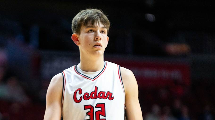 Top Iowa High School Basketball Prospect Staying Home