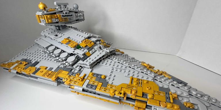 Star Wars LEGO Thrawn's Chimaera Custom Upgrades For Imperial Star ...