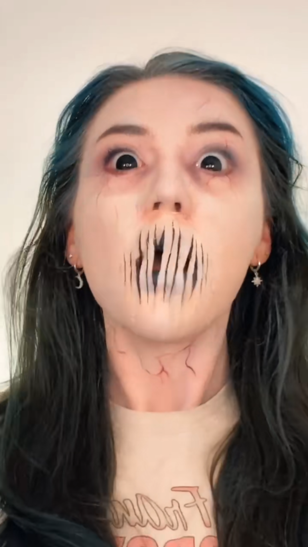 Step-by-Step Ripped Mouth Makeup Tutorial